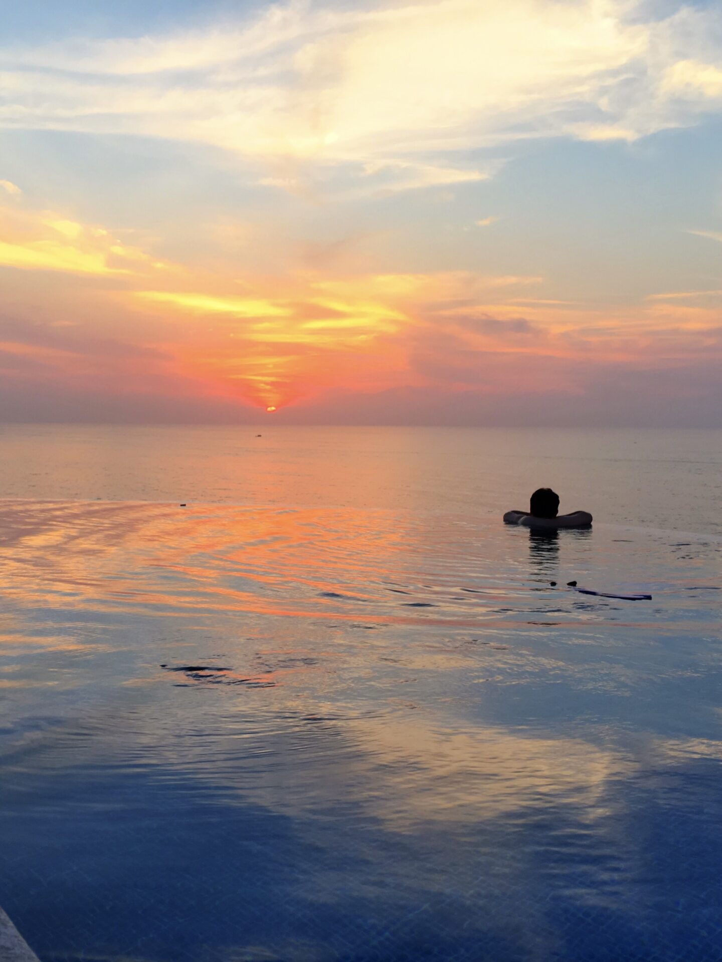 Gallery | Casa Melissa: Oceanfront Villa with Infinity Pool & Tennis Court